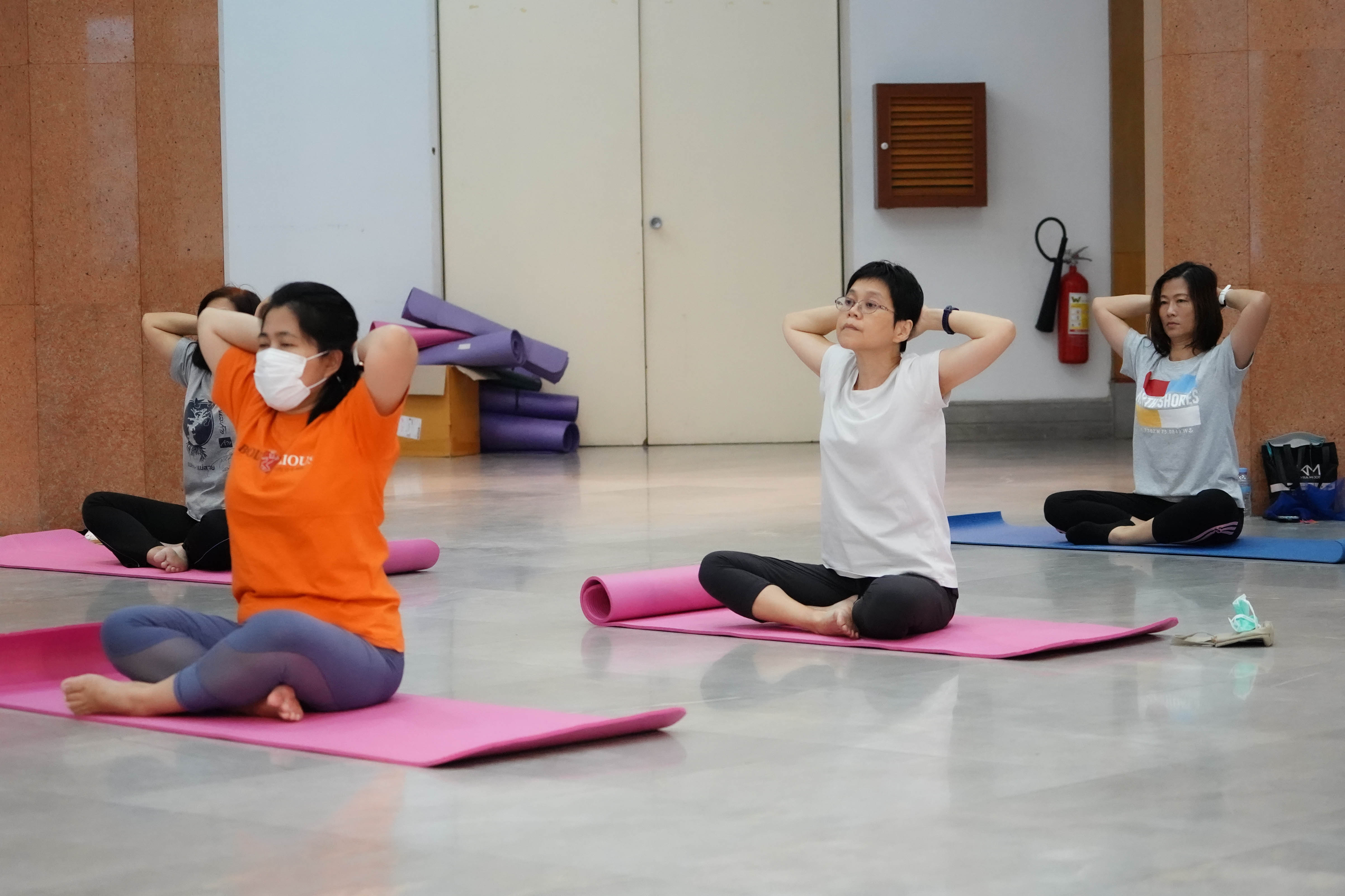 กิจกรรมโยคะเพื่อสุขภาพ (อโศกโมเดล)