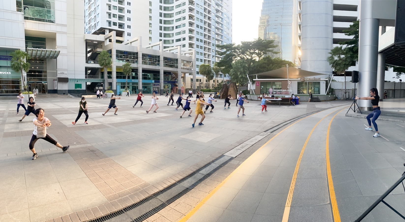 กิจกรรมแอโรบิกเพื่อสุขภาพ (อโศกโมเดล)